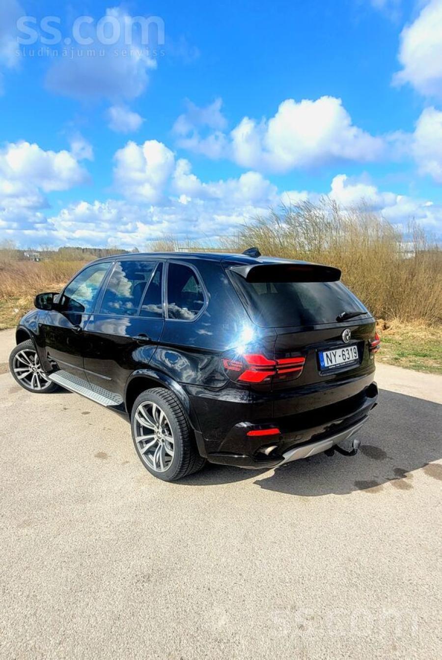 Melns BMW X5 2007 Rīga, ar dzinēja tilpumu 3.00 L un nobraukumu 319 tūkst. km par 9000 €, foto 1 vietnē AUTOMOTO.COM.LV