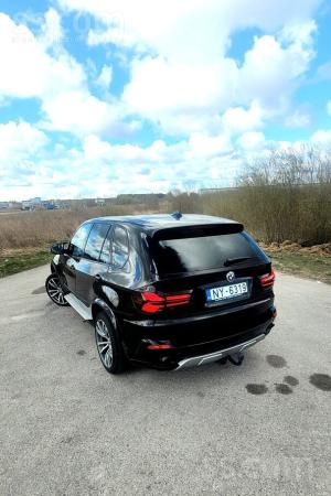 Melns BMW X5 2007 Rīga, ar dzinēja tilpumu 3.00 L un nobraukumu 319 tūkst. km par 9000 €, foto 12 vietnē AUTOMOTO.COM.LV