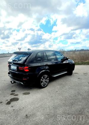 Melns BMW X5 2007 Rīga, ar dzinēja tilpumu 3.00 L un nobraukumu 319 tūkst. km par 9000 €, foto 13 vietnē AUTOMOTO.COM.LV