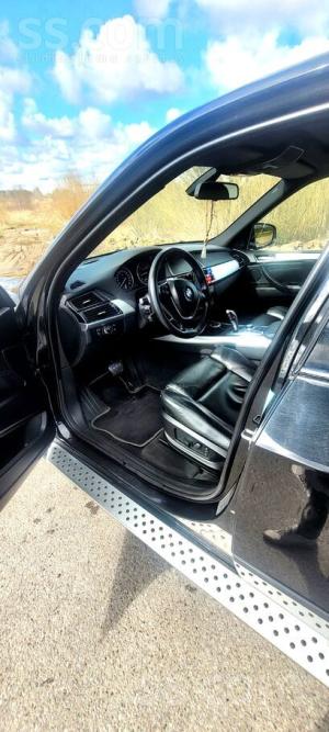 Melns BMW X5 2007 Rīga, ar dzinēja tilpumu 3.00 L un nobraukumu 319 tūkst. km par 9000 €, foto 15 vietnē AUTOMOTO.COM.LV