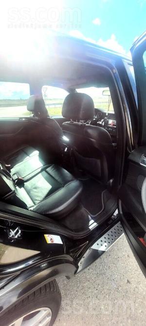 Melns BMW X5 2007 Rīga, ar dzinēja tilpumu 3.00 L un nobraukumu 319 tūkst. km par 9000 €, foto 19 vietnē AUTOMOTO.COM.LV