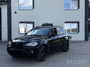 Black BMW X5 2007 in Jelgava, with an engine capacity of 3.00 L and mileage of 311 thousand km for 8999 €, photo 15 on AUTOMOTO.COM.LV