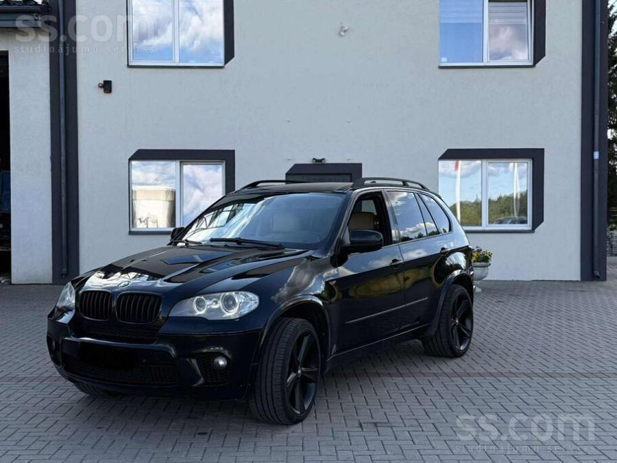 Black BMW X5 2007 in Jelgava, with an engine capacity of 3.00 L and mileage of 311 thousand km for 8999 €, photo 15 on AUTOMOTO.COM.LV