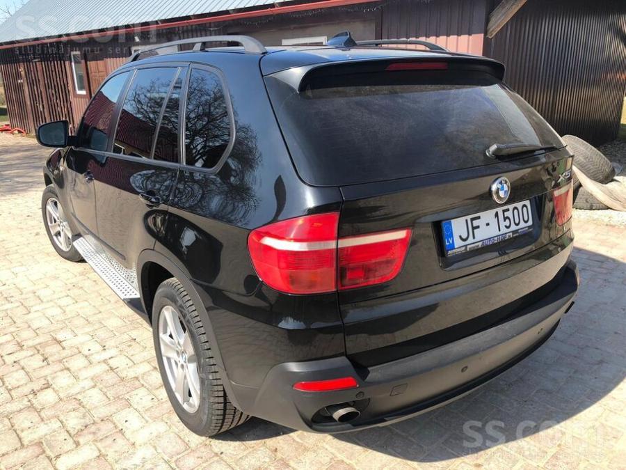Black BMW X5 2007 in Balvi, with an engine capacity of 3.00 L and mileage of 0 thousand km for 5100 €, photo 3 on AUTOMOTO.COM.LV