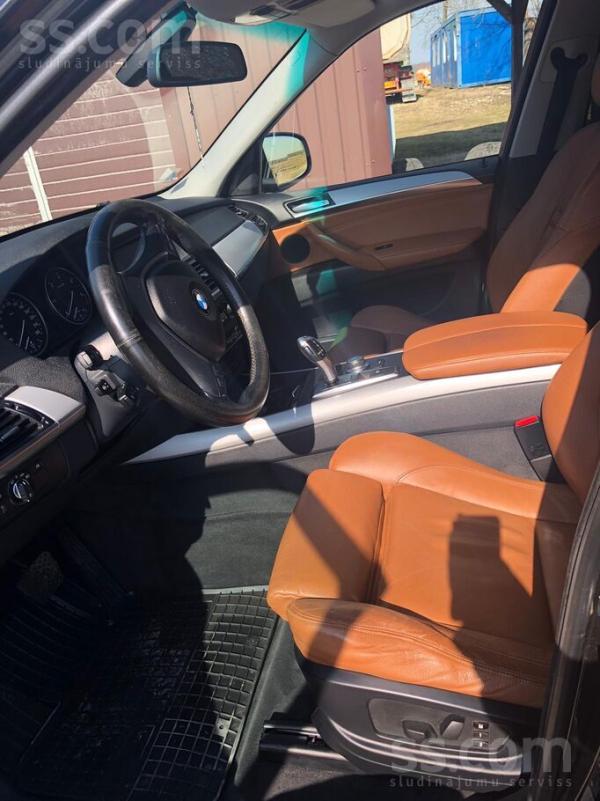 Melns BMW X5 2007 Balvi, ar dzinēja tilpumu 3.00 L un nobraukumu 0 tūkst. km par 5100 €, foto 5 vietnē AUTOMOTO.COM.LV