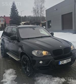 Black BMW X5 2007 in Jekabpils, with an engine capacity of 3.00 L and mileage of 433 thousand km for 5290 €, photo 3 on AUTOMOTO.COM.LV