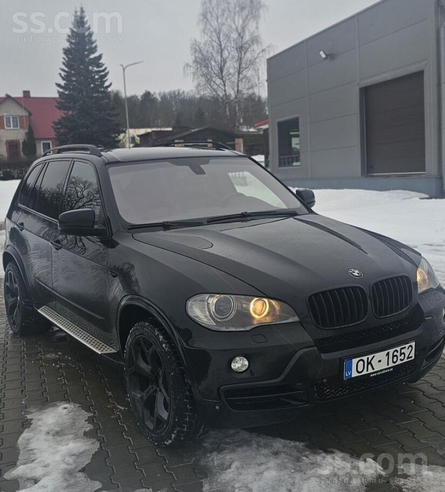 Black BMW X5 2007 in Jekabpils, with an engine capacity of 3.00 L and mileage of 433 thousand km for 5290 €, photo 3 on AUTOMOTO.COM.LV