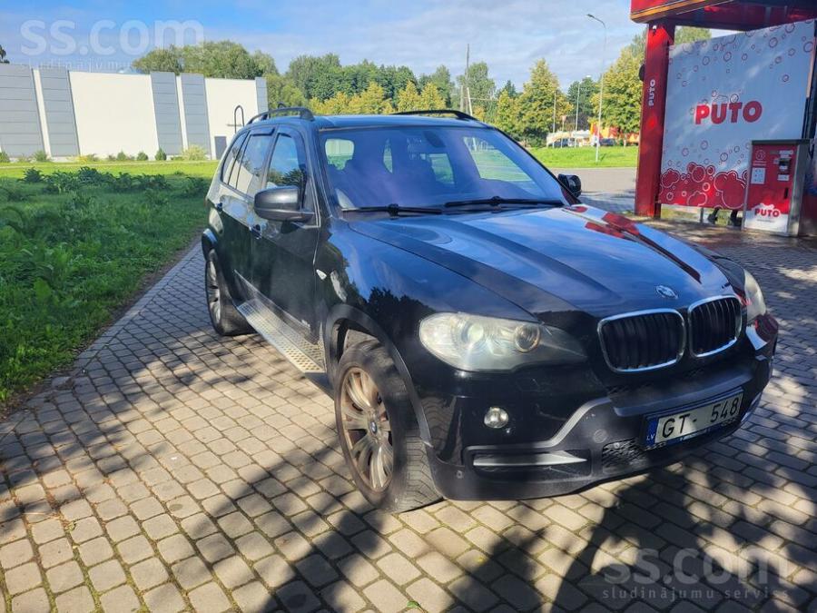 Черный БМВ Х5 2007 в Рига, объемом двигателя 3.00 л и пробегом 333 тыс. км за 10500 €, фото 5 на AUTOMOTO.COM.LV