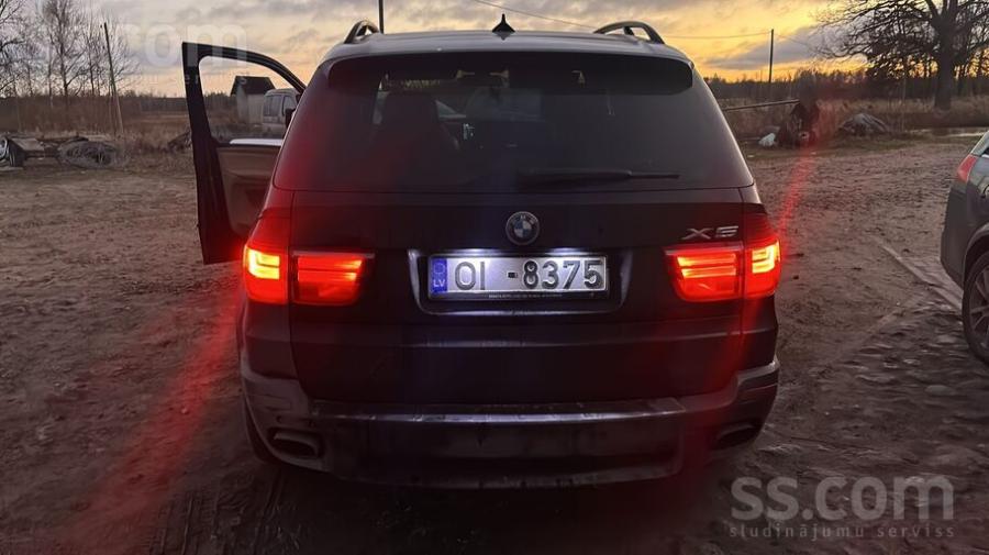 Melns BMW X5 2007 Jelgava, ar dzinēja tilpumu 3.00 L un nobraukumu 312 tūkst. km par 10999 €, foto 12 vietnē AUTOMOTO.COM.LV
