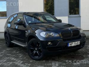 Black BMW X5 2007 in Jelgava, with an engine capacity of 3.00 L and mileage of 270 thousand km for 8450 €, photo 3 on AUTOMOTO.COM.LV