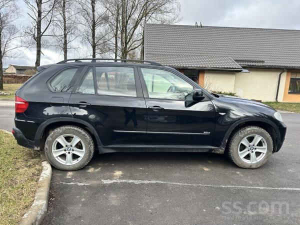 Melns BMW X5 2007 Jēkabpils, ar dzinēja tilpumu 3.00 L un nobraukumu 395 tūkst. km par 6000 €, foto 4 vietnē AUTOMOTO.COM.LV