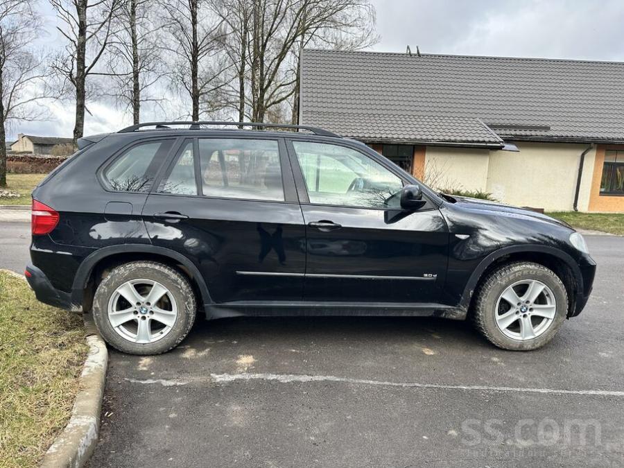 Melns BMW X5 2007 Jēkabpils, ar dzinēja tilpumu 3.00 L un nobraukumu 395 tūkst. km par 6000 €, foto 5 vietnē AUTOMOTO.COM.LV
