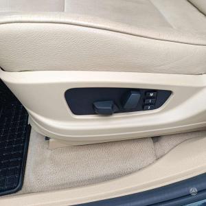 Black BMW X5 2007 in Kaunas, with an engine capacity of 2.99 L and mileage of 383 thousand km for 8300 €, photo 10 on AUTOMOTO.COM.LV
