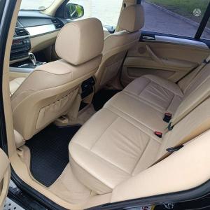 Black BMW X5 2007 in Kaunas, with an engine capacity of 2.99 L and mileage of 383 thousand km for 8300 €, photo 11 on AUTOMOTO.COM.LV