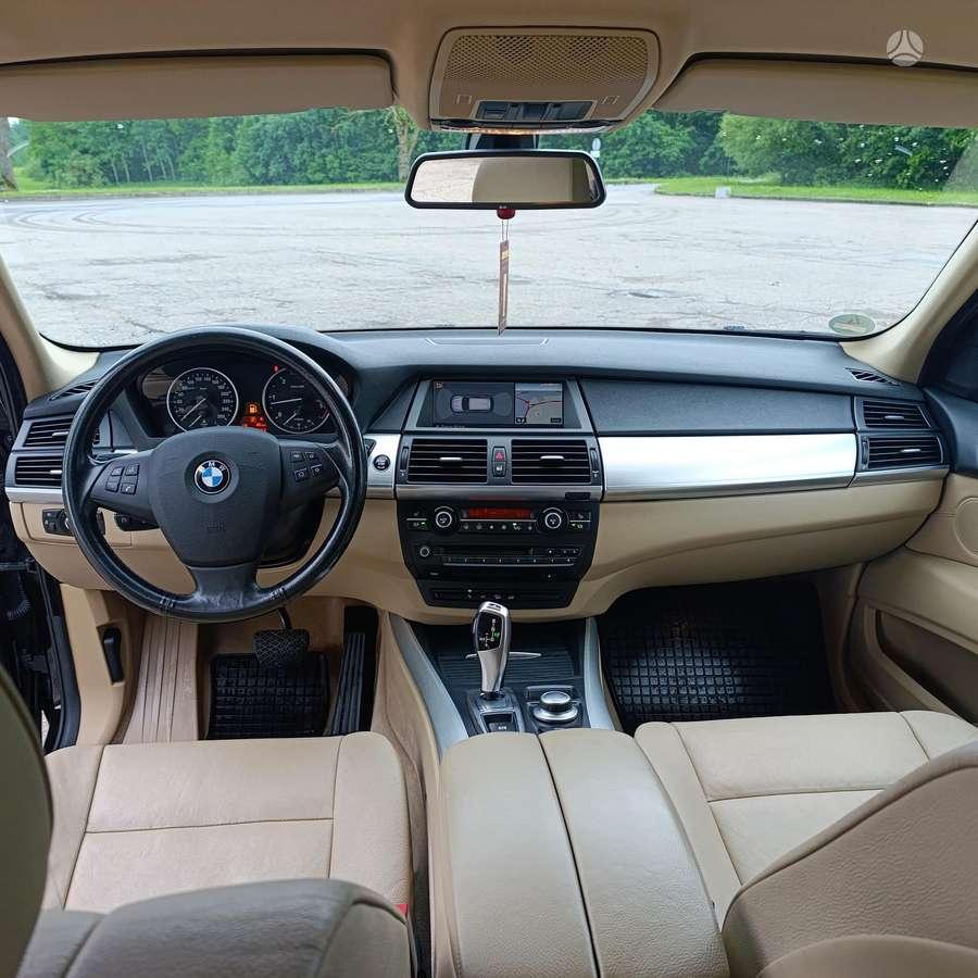 Black BMW X5 2007 in Kaunas, with an engine capacity of 2.99 L and mileage of 383 thousand km for 8300 €, photo 13 on AUTOMOTO.COM.LV
