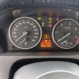 Black BMW X5 2007 in Kaunas, with an engine capacity of 2.99 L and mileage of 383 thousand km for 8300 €, photo 23 on AUTOMOTO.COM.LV