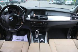 Melns BMW X5 2007 Rīga, ar dzinēja tilpumu 3.00 L un nobraukumu 238 tūkst. km par 6690 €, foto 6 vietnē AUTOMOTO.COM.LV