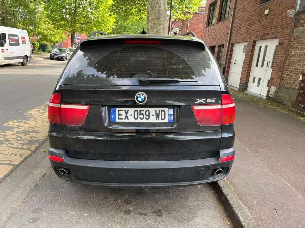 Black BMW X5 2007 in Kaunas, with an engine capacity of 2.99 L and mileage of 265 thousand km for 5250 €, photo 4 on AUTOMOTO.COM.LV