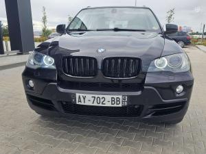 Melns BMW X5 2007 Viļņa, ar dzinēja tilpumu 3.00 L un nobraukumu 304 tūkst. km par 8250 €, foto  vietnē AUTOMOTO.COM.LV