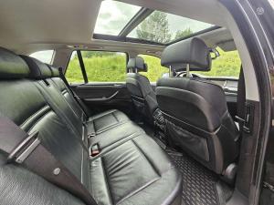 Black BMW X5 2007 in Vilnius, with an engine capacity of 3.00 L and mileage of 304 thousand km for 8250 €, photo 20 on AUTOMOTO.COM.LV