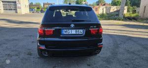 Black BMW X5 2007 in Ukmerge, with an engine capacity of 3.00 L and mileage of 277 thousand km for 8700 €, photo 6 on AUTOMOTO.COM.LV