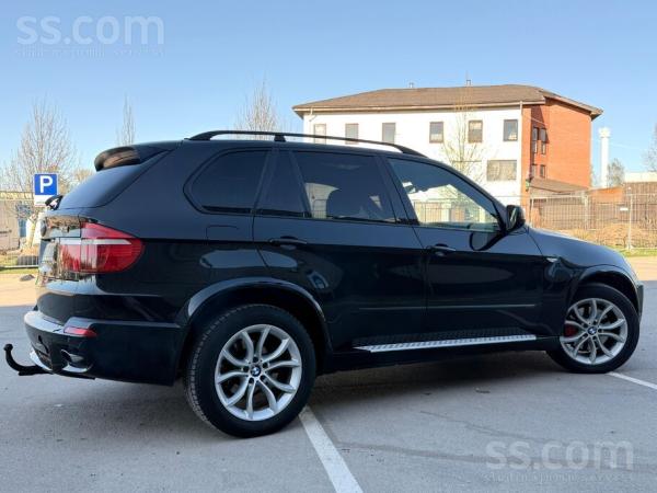 Melns BMW X5 2007 Bauska, ar dzinēja tilpumu 3.00 L un nobraukumu 0 tūkst. km par 8650 €, foto 5 vietnē AUTOMOTO.COM.LV