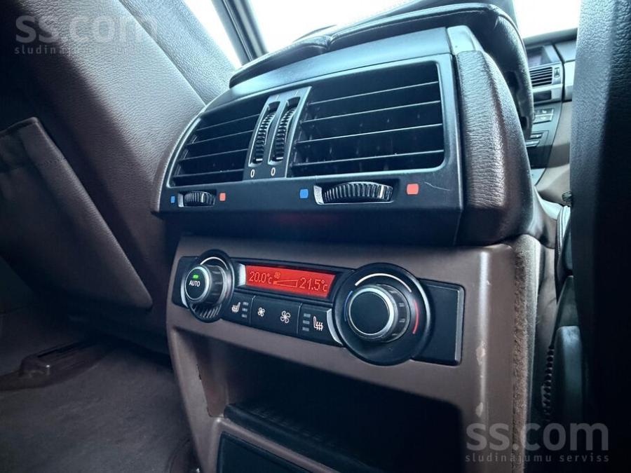 Черный БМВ Х5 2007 в Бауска, объемом двигателя 3.00 л и пробегом 0 тыс. км за 8650 €, фото 12 на AUTOMOTO.COM.LV