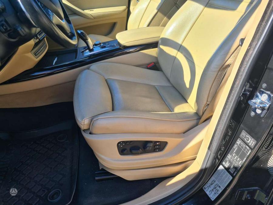 Melns BMW X5 2007 Kėdainiai, ar dzinēja tilpumu 2.99 L un nobraukumu 320 tūkst. km par 8600 €, foto 17 vietnē AUTOMOTO.COM.LV