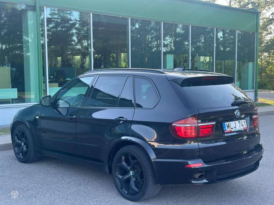 Melns BMW X5 2007 Nemenčinė, ar dzinēja tilpumu 2.99 L un nobraukumu 306 tūkst. km par 8000 €, foto 8 vietnē AUTOMOTO.COM.LV