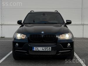 Black BMW X5 2007 in Riga, with an engine capacity of 3.00 L and mileage of 320 thousand km for 12500 €, photo 6 on AUTOMOTO.COM.LV
