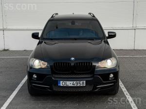Black BMW X5 2007 in Riga, with an engine capacity of 3.00 L and mileage of 320 thousand km for 12500 €, photo 7 on AUTOMOTO.COM.LV