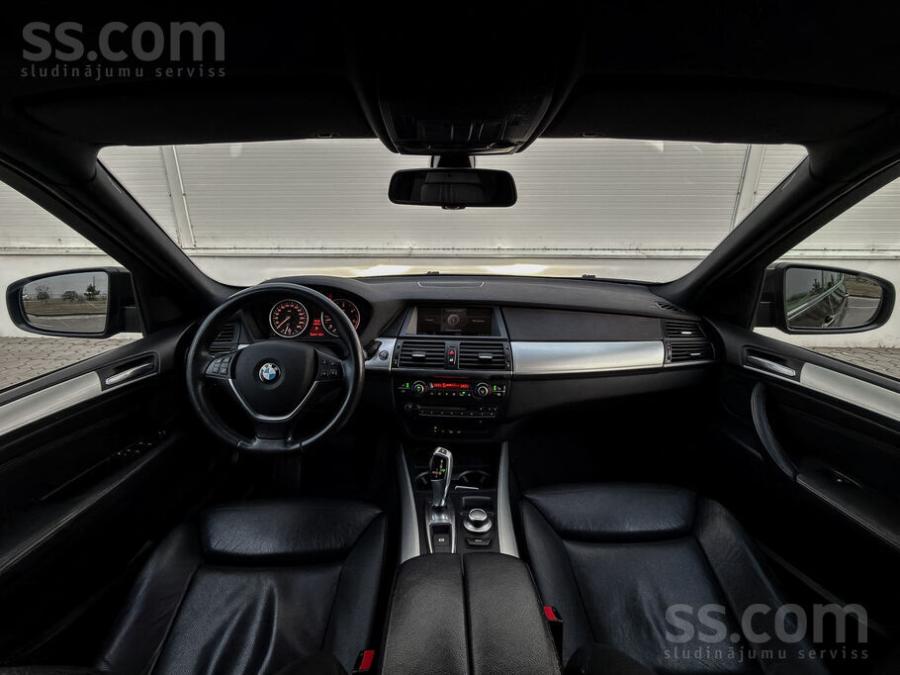 Black BMW X5 2007 in Riga, with an engine capacity of 3.00 L and mileage of 320 thousand km for 12500 €, photo 17 on AUTOMOTO.COM.LV