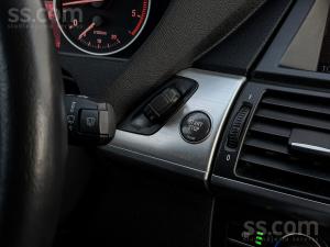 Black BMW X5 2007 in Riga, with an engine capacity of 3.00 L and mileage of 320 thousand km for 12500 €, photo 28 on AUTOMOTO.COM.LV