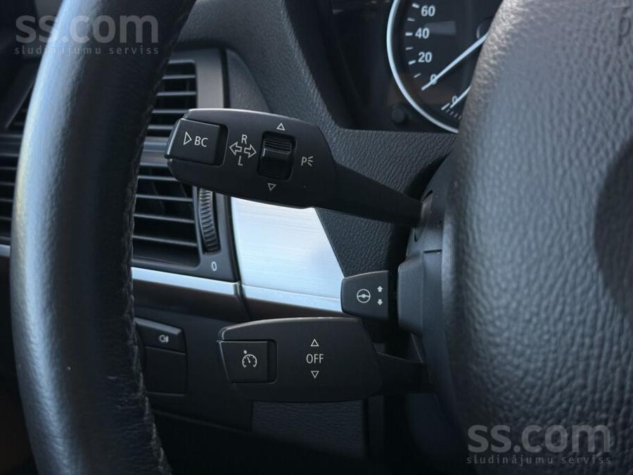 Black BMW X5 2007 in Rezekne, with an engine capacity of 3.00 L and mileage of 358 thousand km for 7990 €, photo 23 on AUTOMOTO.COM.LV