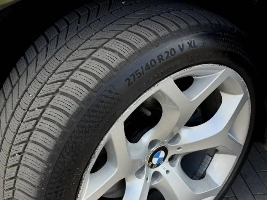 Black BMW X5 2007 in Rezekne, with an engine capacity of 3.00 L and mileage of 358 thousand km for 7990 €, photo 11 on AUTOMOTO.COM.LV
