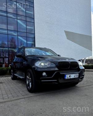 Melns BMW X5 2007 Rēzekne, ar dzinēja tilpumu 3.00 L un nobraukumu 309 tūkst. km par 7900 €, foto  vietnē AUTOMOTO.COM.LV