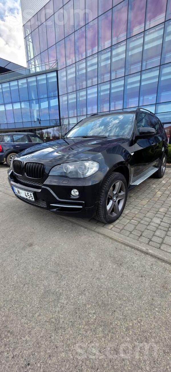 Black BMW X5 2007 in Rezekne, with an engine capacity of 3.00 L and mileage of 309 thousand km for 7900 €, photo 8 on AUTOMOTO.COM.LV