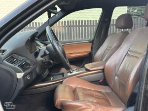 Black BMW X5 2007 in Kaunas, with an engine capacity of 3.00 L and mileage of 450 thousand km for 4300 €, photo 10 on AUTOMOTO.COM.LV