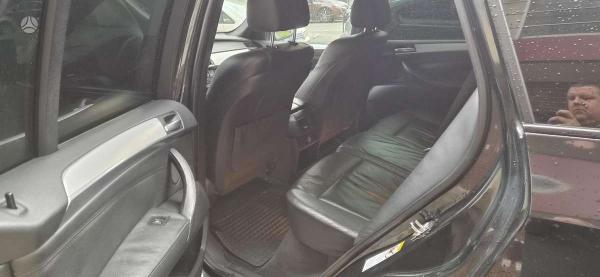 Black BMW X5 2007 in Vilnius, with an engine capacity of 2.99 L and mileage of 343 thousand km for 6300 €, photo 9 on AUTOMOTO.COM.LV