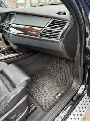 Melns BMW X5 2007 Rīga, ar dzinēja tilpumu 4.80 L un nobraukumu 315 tūkst. km par 6550 €, foto 17 vietnē AUTOMOTO.COM.LV