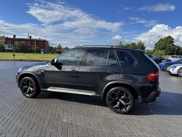 Melns BMW X5 2007 Telšiai, ar dzinēja tilpumu 2.99 L un nobraukumu 256 tūkst. km par 7500 €, foto 3 vietnē AUTOMOTO.COM.LV