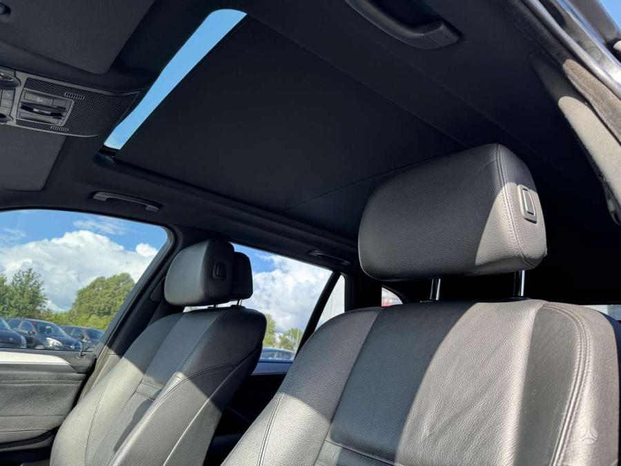 Black BMW X5 2007 in Telschi, with an engine capacity of 2.99 L and mileage of 256 thousand km for 7500 €, photo 20 on AUTOMOTO.COM.LV