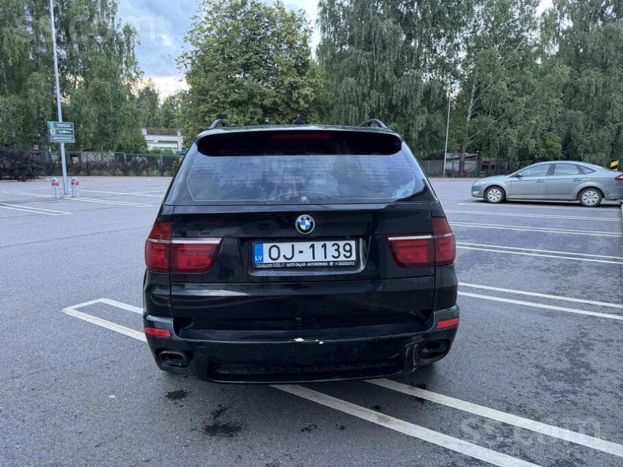 Melns BMW X5 2007 Rīga, ar dzinēja tilpumu 3.00 L un nobraukumu 238 tūkst. km par 4850 €, foto 5 vietnē AUTOMOTO.COM.LV