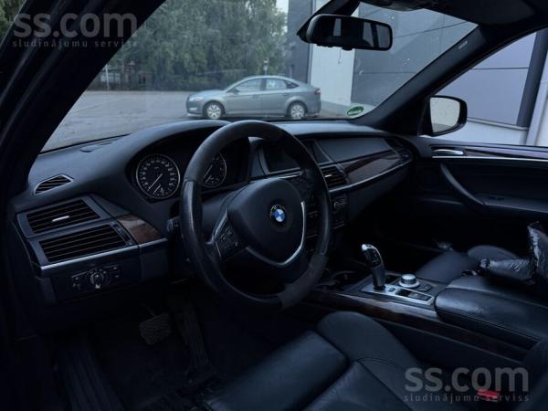 Melns BMW X5 2007 Rīga, ar dzinēja tilpumu 3.00 L un nobraukumu 238 tūkst. km par 4850 €, foto 9 vietnē AUTOMOTO.COM.LV