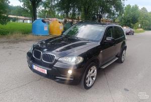 Black BMW X5 2007 in Alytus, with an engine capacity of 3.00 L and mileage of 320 thousand km for 6950 €, photo 3 on AUTOMOTO.COM.LV