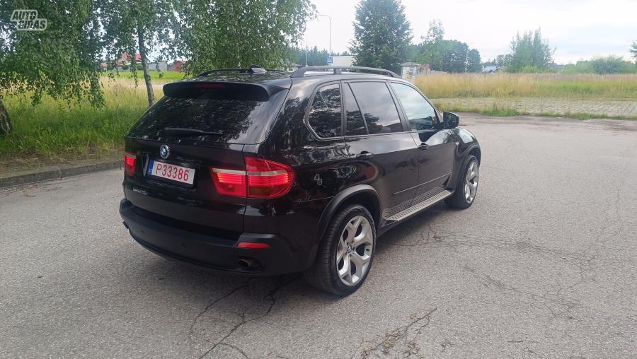 Black BMW X5 2007 in Alytus, with an engine capacity of 3.00 L and mileage of 320 thousand km for 6950 €, photo 5 on AUTOMOTO.COM.LV