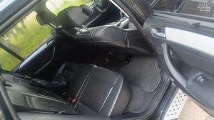 Black BMW X5 2007 in Alytus, with an engine capacity of 3.00 L and mileage of 320 thousand km for 6950 €, photo 9 on AUTOMOTO.COM.LV