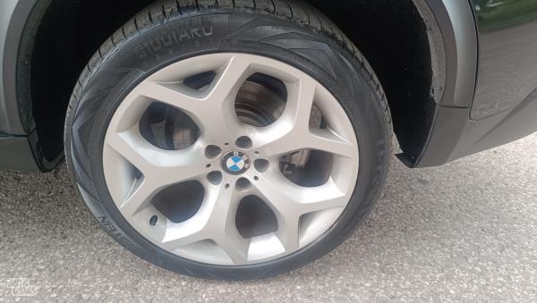 Black BMW X5 2007 in Alytus, with an engine capacity of 3.00 L and mileage of 320 thousand km for 6950 €, photo 9 on AUTOMOTO.COM.LV