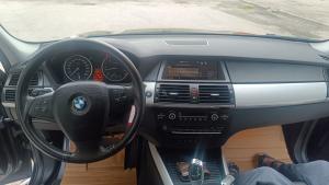 Black BMW X5 2007 in Alytus, with an engine capacity of 3.00 L and mileage of 320 thousand km for 6950 €, photo 15 on AUTOMOTO.COM.LV