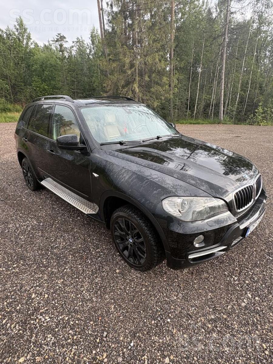 Melns BMW X5 2007 Rīga, ar dzinēja tilpumu 3.00 L un nobraukumu 326 tūkst. km par 5990 €, foto 1 vietnē AUTOMOTO.COM.LV